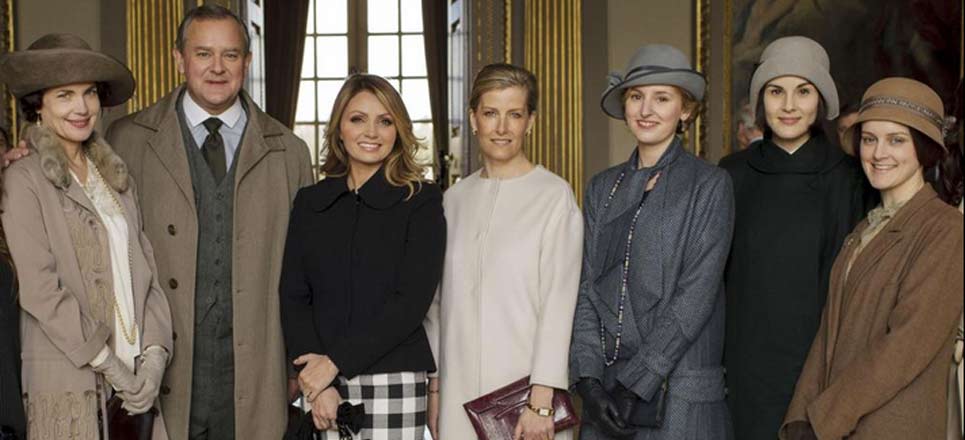 Angélica Rivera en el set de Downton Abbey | Aristegui Noticias