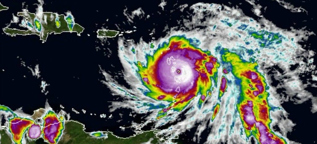 Huracán María alcanza categoría 5 | Aristegui Noticias