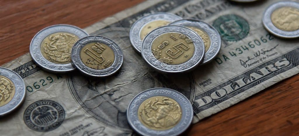 Un dólar en más de 19 pesos este lunes | Aristegui Noticias