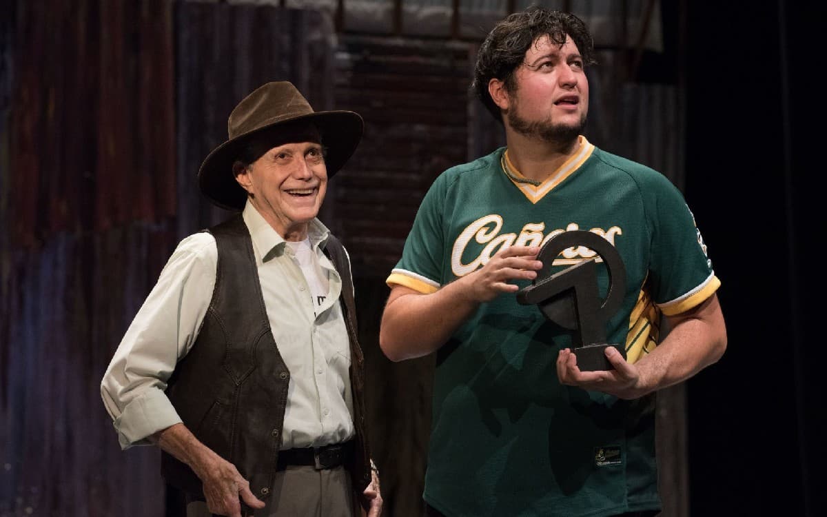 Un momento de teatro: En entrevista con Fernando Bonilla | Aristegui ...