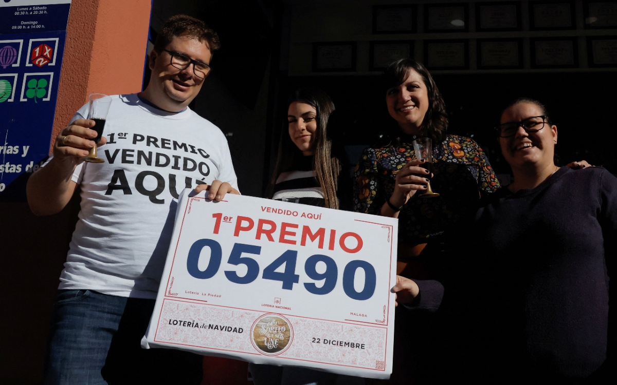 El 'Gordo' de la Lotería reparte dinero y alegría navideña por toda ...