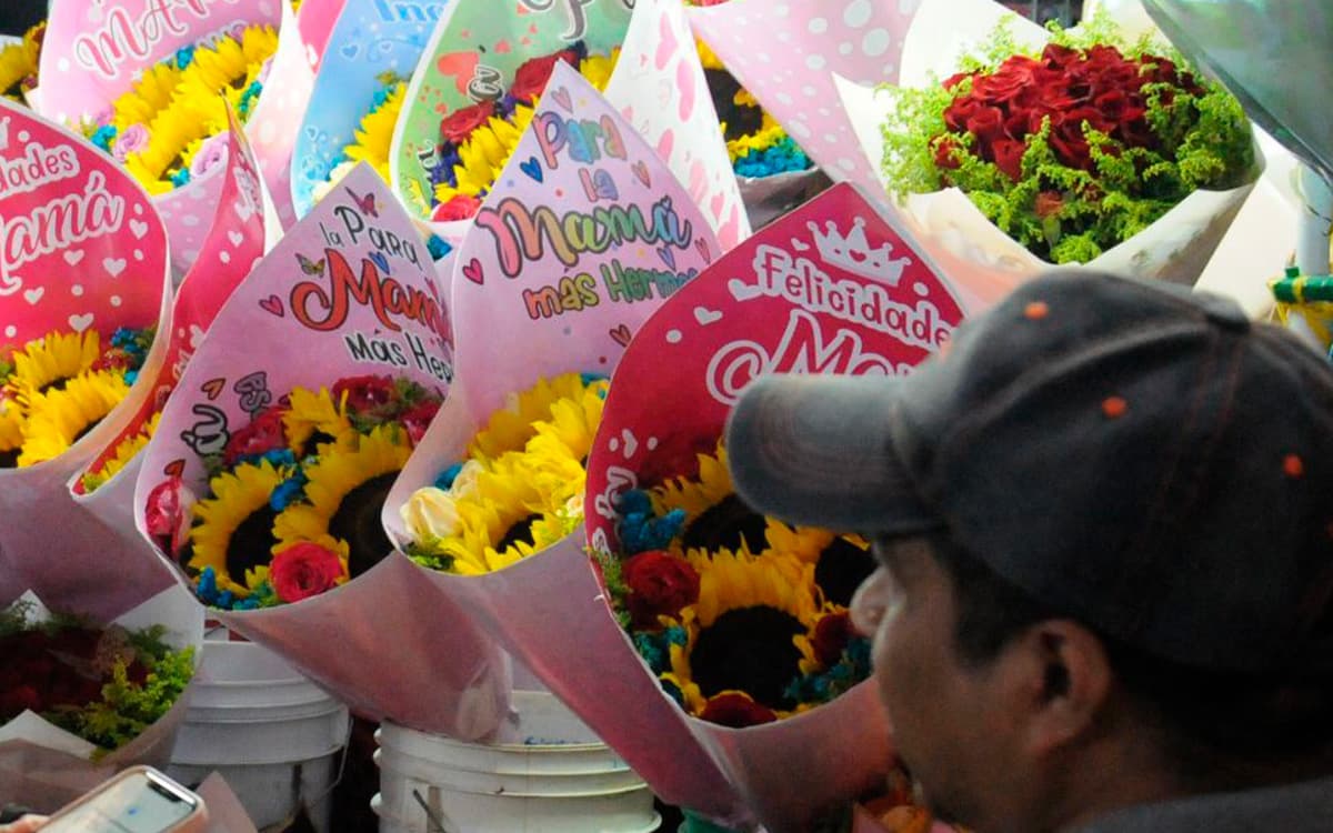 ¿Por qué se celebra el Día de las Madres en México? | Aristegui Noticias