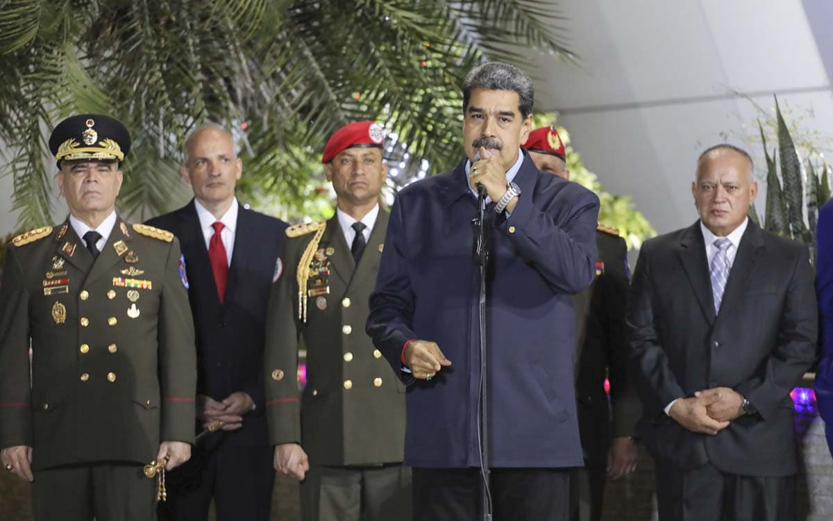 Maduro dice que 'nadie vetará ni callará' a Venezuela, tras freno de ...